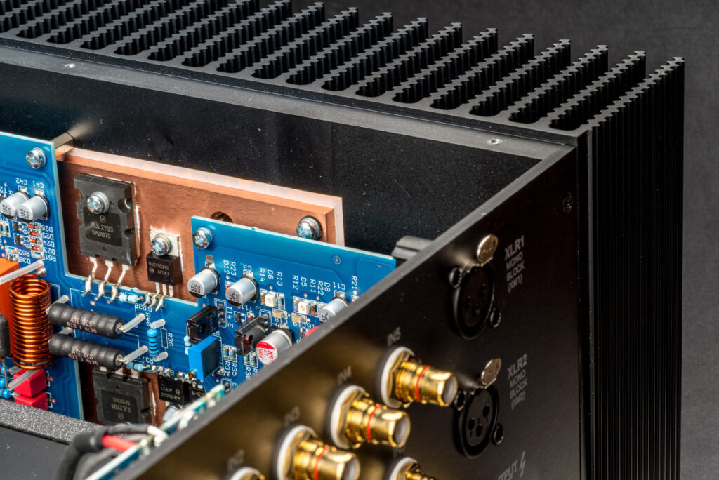 Canor AI 1.20 Integrated Solid-state Amplifier